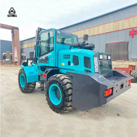 Buy 4 Ton Four-wheel Drive Small All-terrain Forklift 4wd Rough Terrain ...