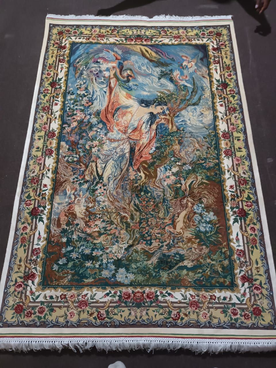 Buy Modern Persian Rugs from LuvRugs, Pakistan | Tradewheel.com