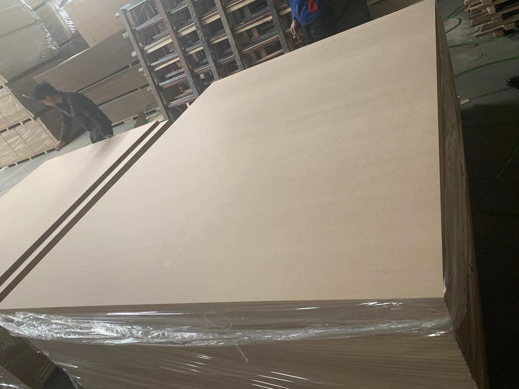 Buy Raw Mdf / Melamine Mdf /hmr Mdf / Waterproof Mdf from LINYI ...