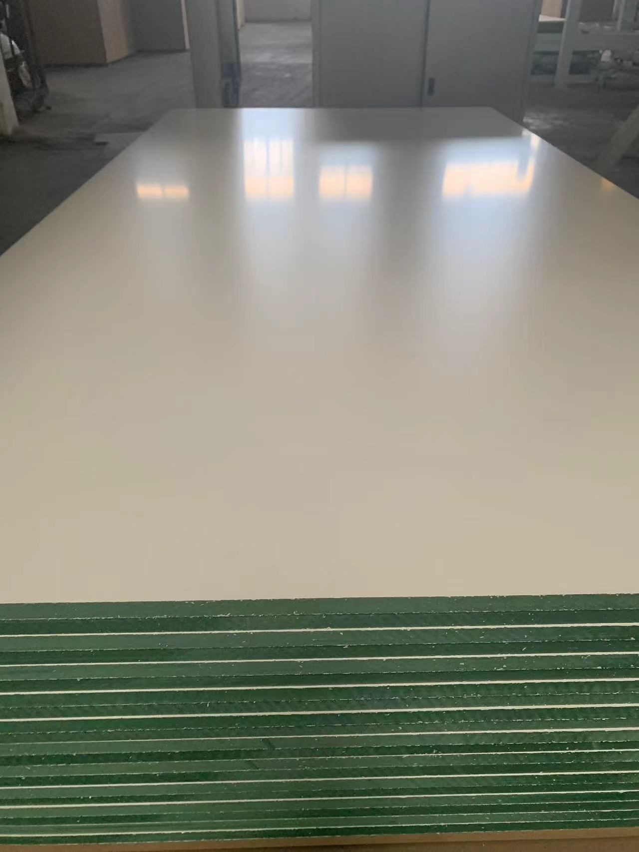 Buy Raw Mdf / Melamine Mdf /hmr Mdf / Waterproof Mdf from LINYI ...