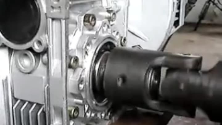 Buy Agricultural Tractor Pto Shafts With Overrun Friction Clutch from ...