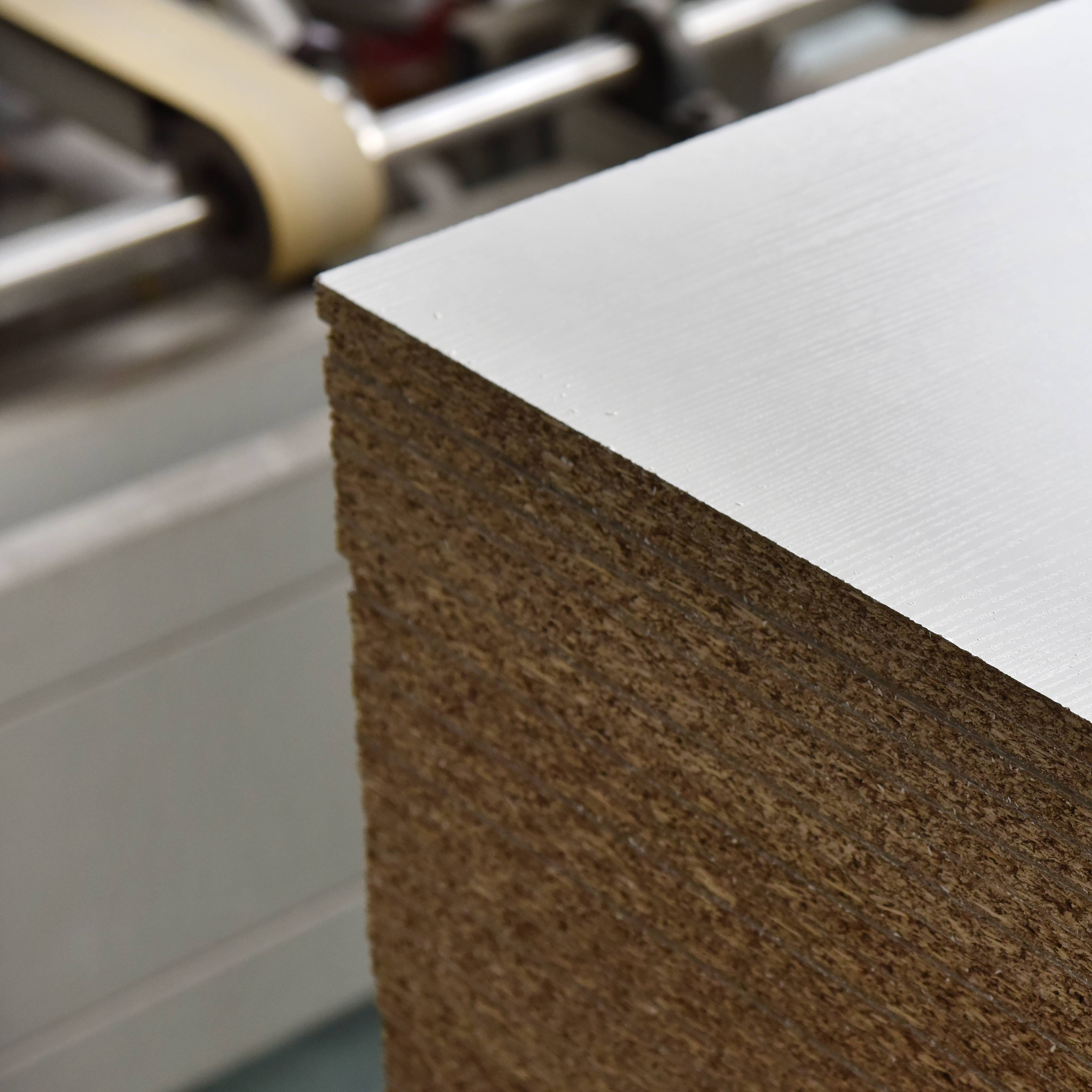 Buy High Gloss Pre Laminated Particle Board Laminate Particle Board ...