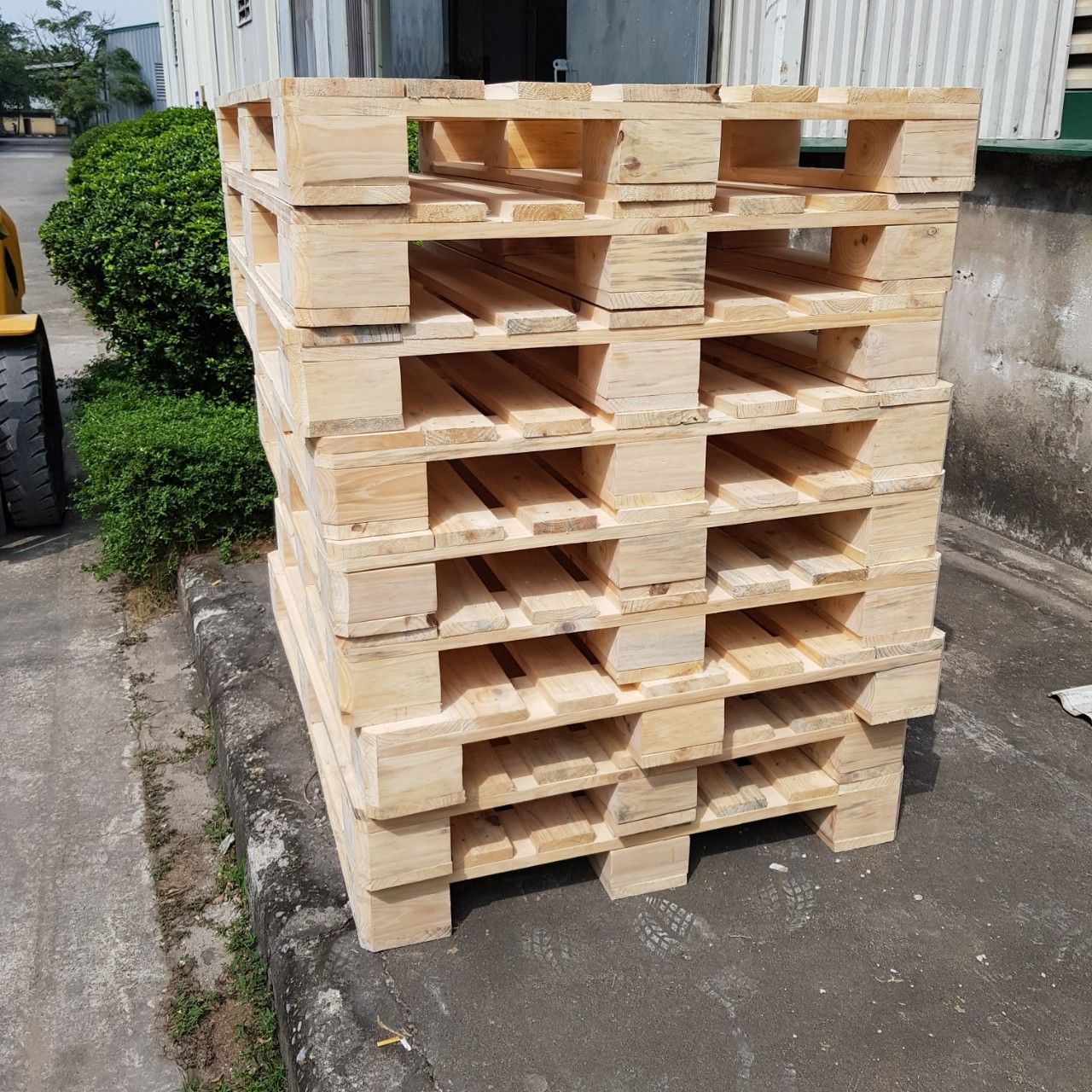 Buy Euro Pallets For Heavy Loads Single-faced Wooden Epal Wood Pallets ...