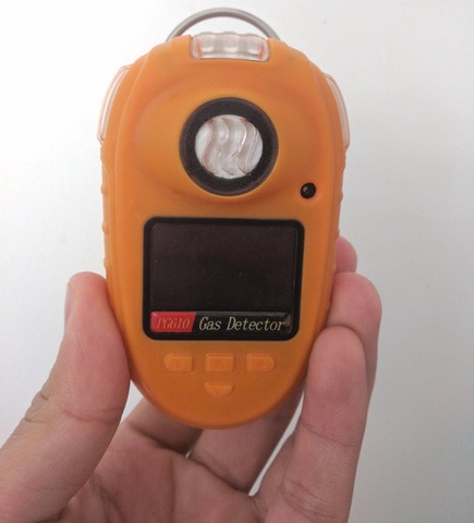 Buy Chlorine Dioxide Clo2 Cl2 Gas Detector Monitor Meter from Henan ...