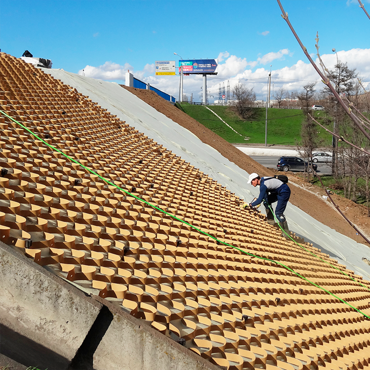 Buy High Strength Retaining Wall Hdpe Geocell Factory Price For Heavy ...