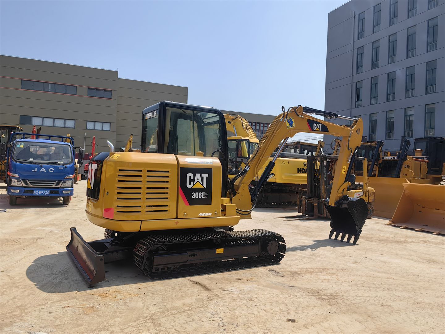 Buy Cat 306e2 Excavator Used Excavators 305.5e 307e Caterpillar ...