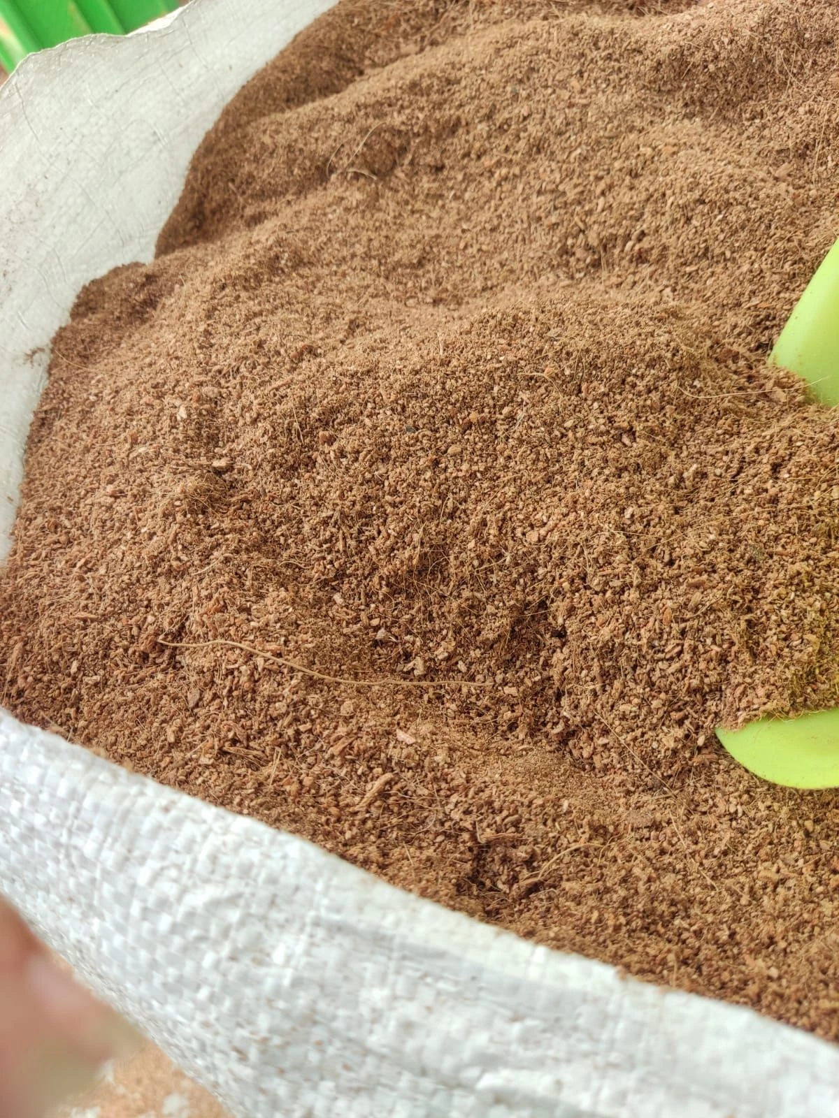 Buy Cocofiber And Cocopeat from Commodity OF Asia Coconut, Indonesia ...