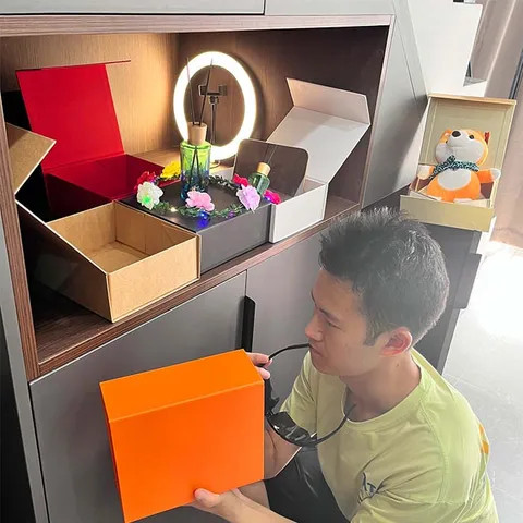 Buy Lc-200-s Wholesale Custom Clothing Packaging Boxes Magnetic Closure ...