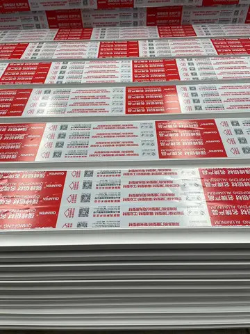 Buy Custom Industrial 6063 T6 Aluminium Extrusion Profile Linear Tracks ...